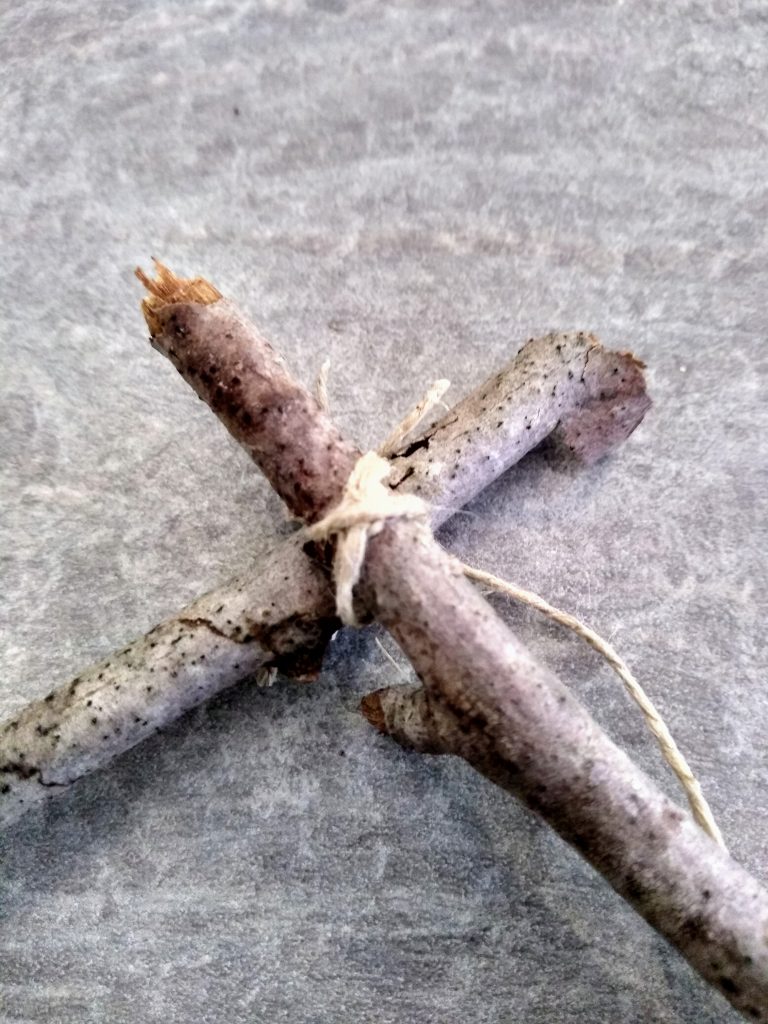 DIY Nesting Material Box: Spring and Summer Craft — The Montessori ...